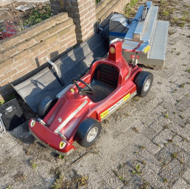 KIDDY RIDE RACE WAGEN DEFECT MET NOG OP DUITS GELD - Claassen Autorecycling